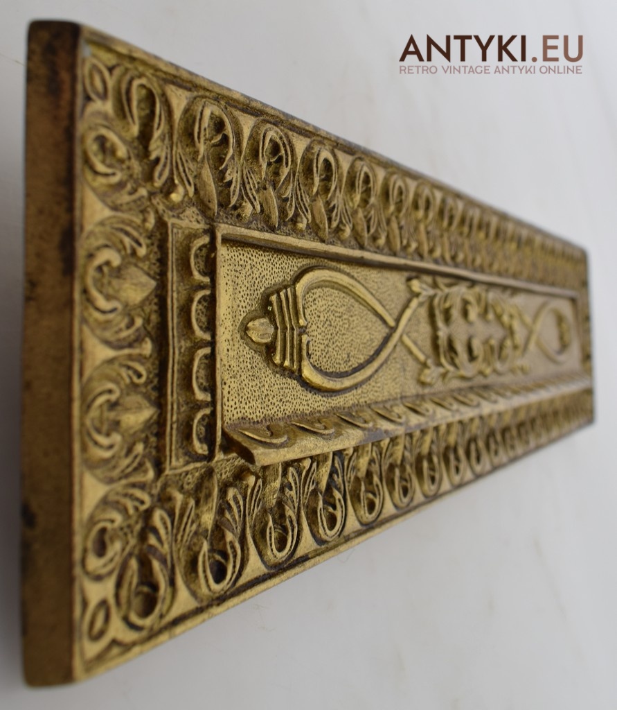 Mosiężny listownik, klapka do drzwi na listy w pałacowym stylu - antyki.eu